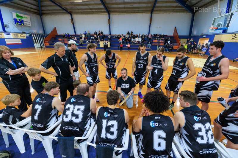 Cannons create history | Castlemaine Mail